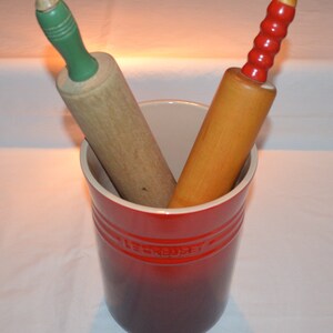 Le Creuset - TALL Red Utensil Crock - 4 Quart Canister - Storage ...