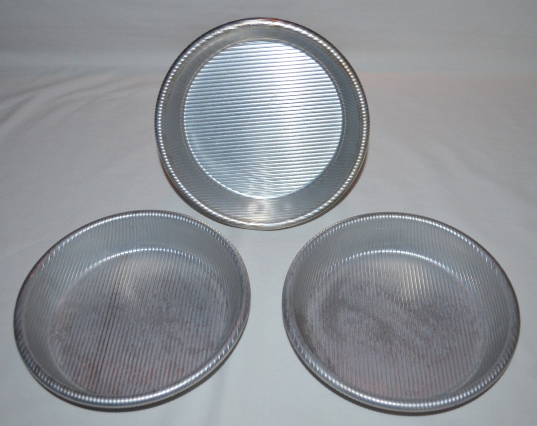 SET of 3 UNIQUE Ribbed Aluminum Metal Baking Pan 7.25 Inch Diameter ...