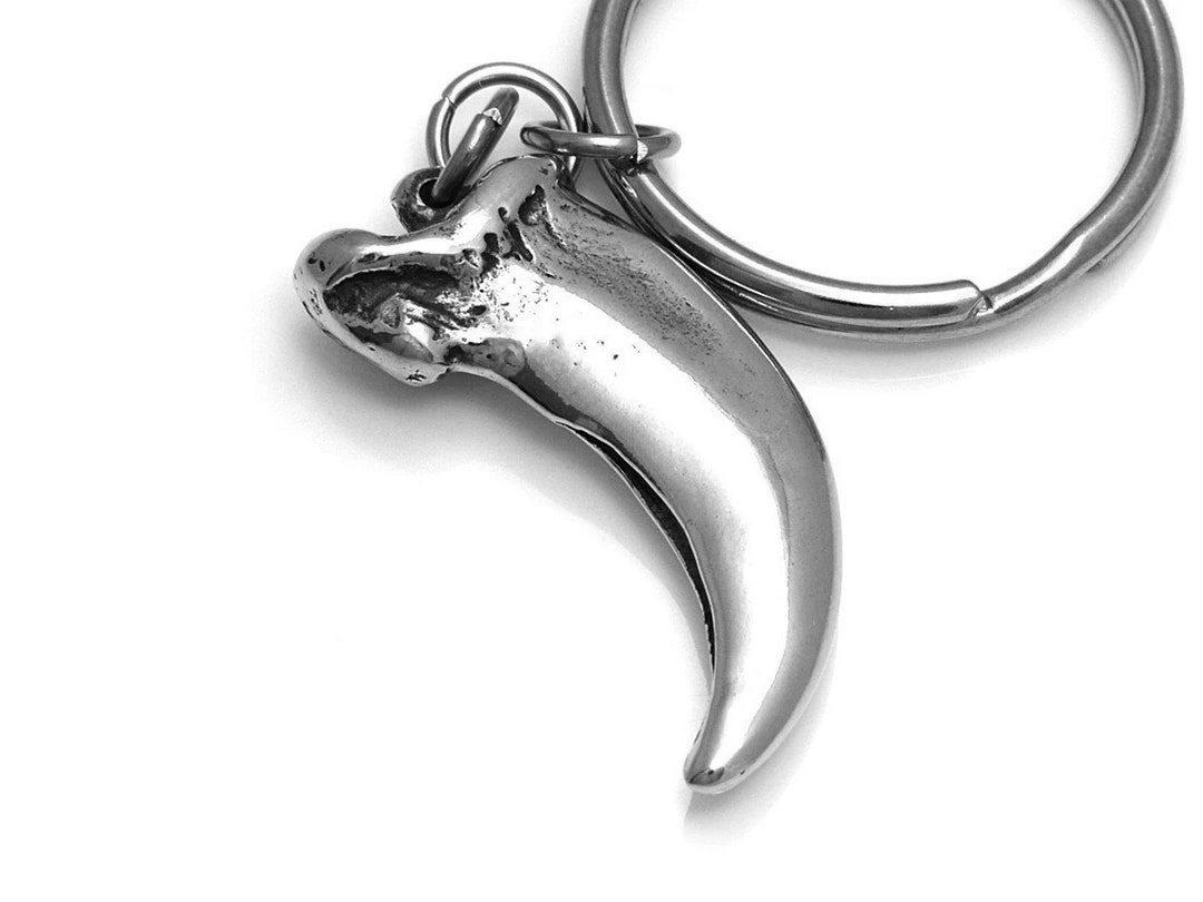 Wolf Claw Keychain Handmade in Polished Pewter, Hand Carved Design - Etsy