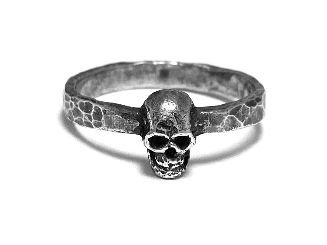 Small Skull Ring, Antiqued Little Cranium With Hammered Band, Memento ...