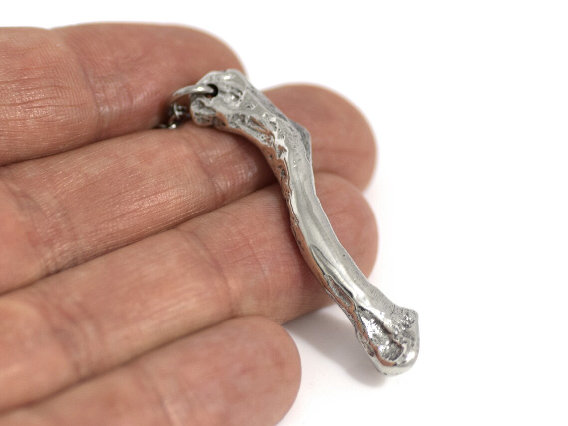 Human Clavicle Bone Necklace in Pewter Anatomical Collarbone - Etsy