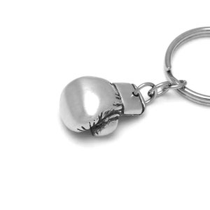 Boxing Glove Keychain in Pewter, Muai Thai, Sports Athlete Accessorie ...