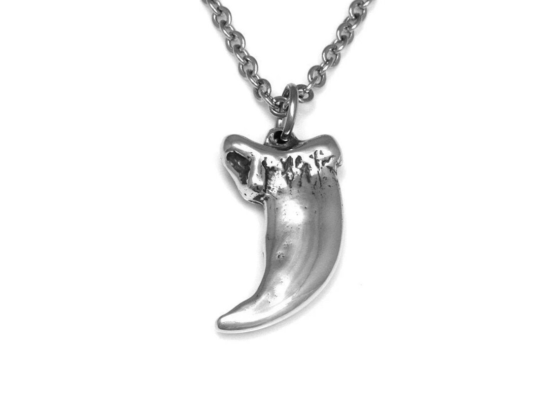 Small Metal Wolf Claw Pendant Necklace, Handmade Animal Charm Jewelry ...