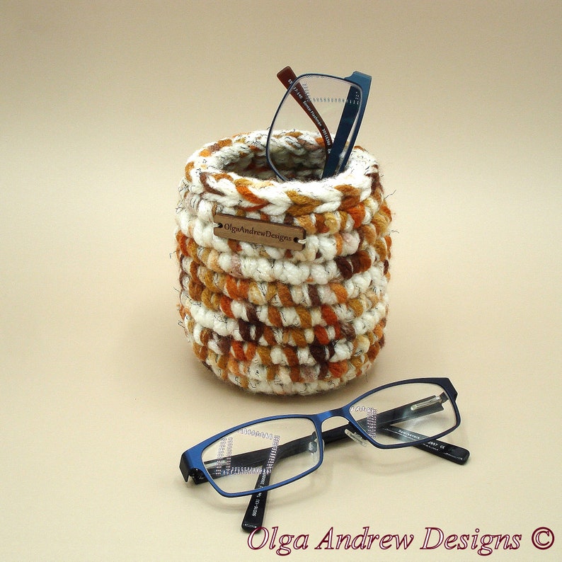 Desktop Eyeglasses Stand, Soft Vertical Eyeglass Holder, Reading ...