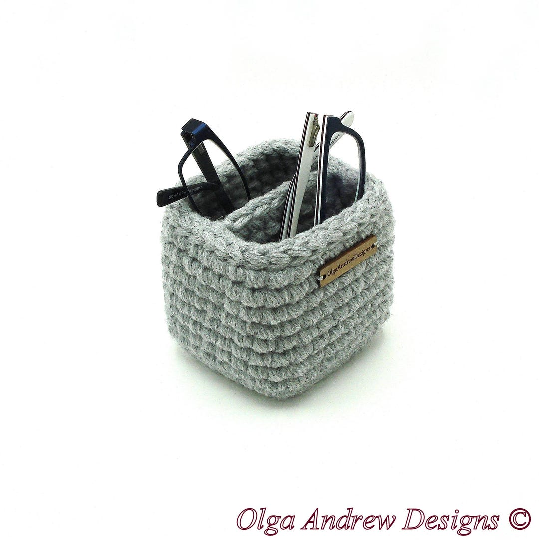 Small Square Multiple Glasses Holder, Two Pair Glasses Stand Holder ...