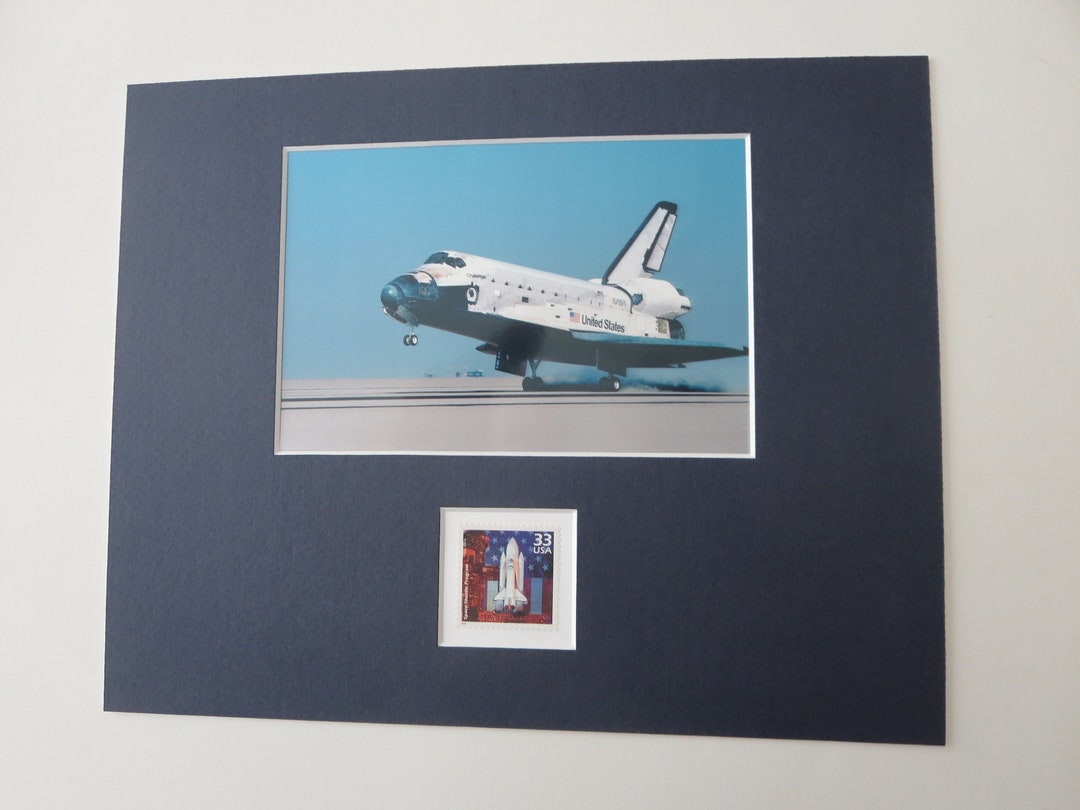 NASA - the US Space Shuttle - Challenger Honored by the Space Shuttle ...