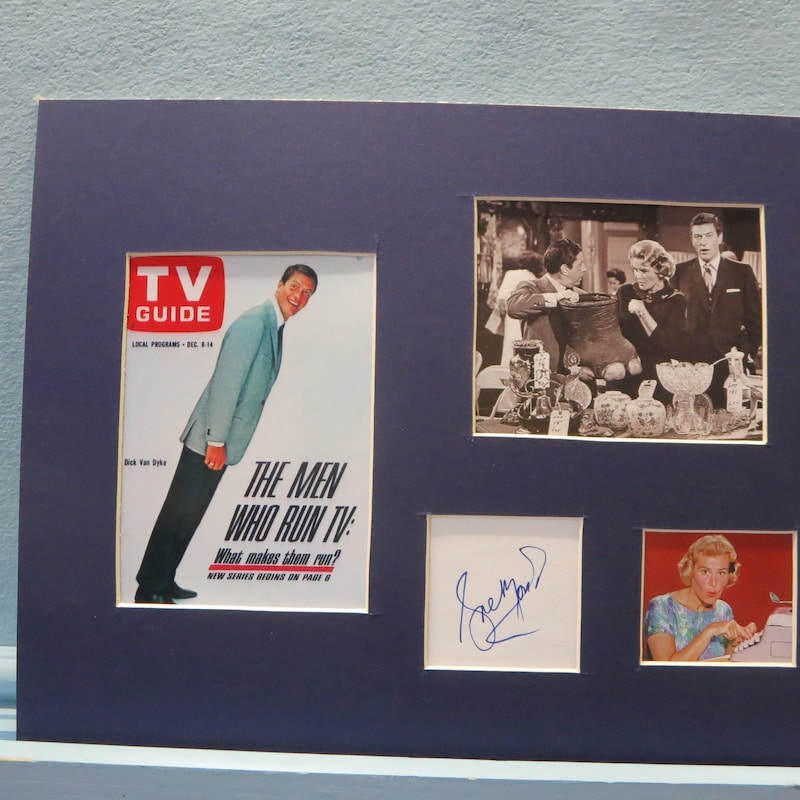 Mary Tyler Moore Autograph - Etsy
