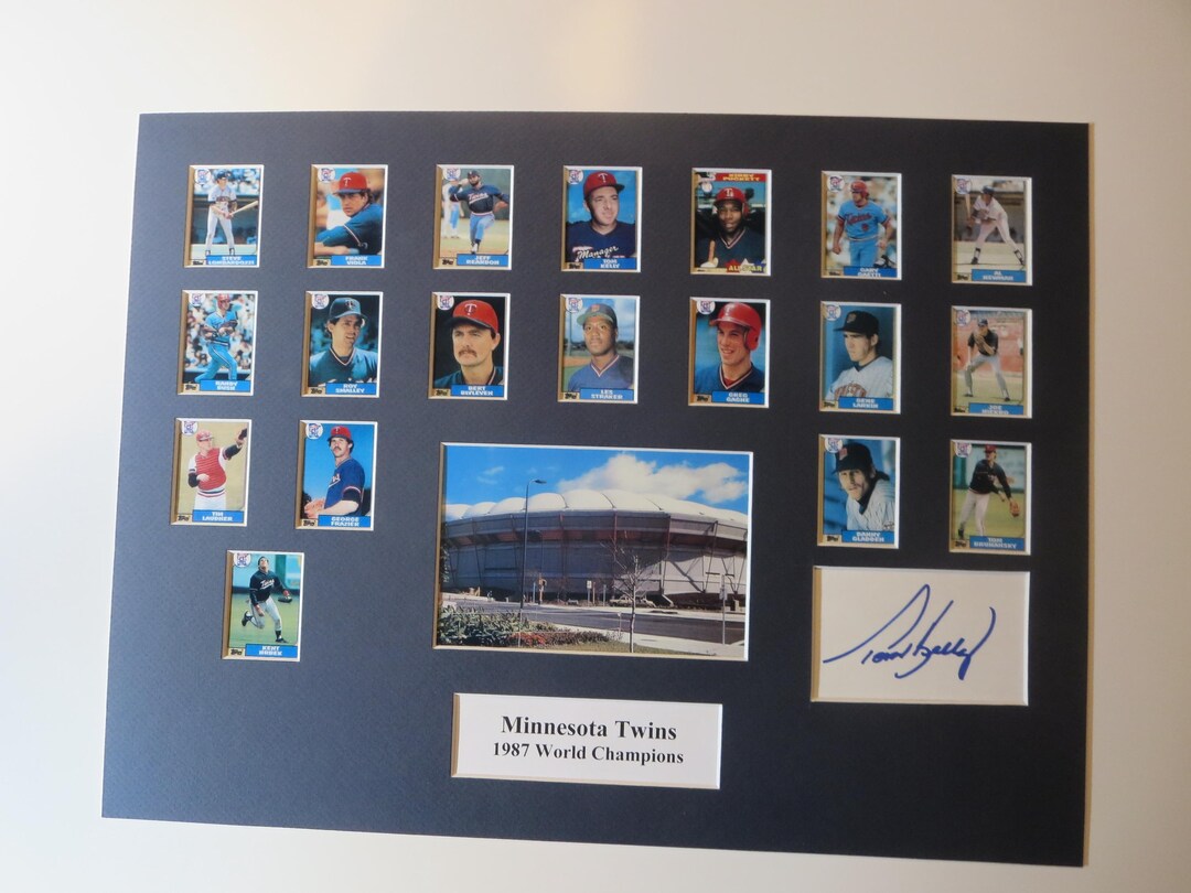 Minnesota Twins - 1987 World Champions and Manager Tom Kelly Autograph ...