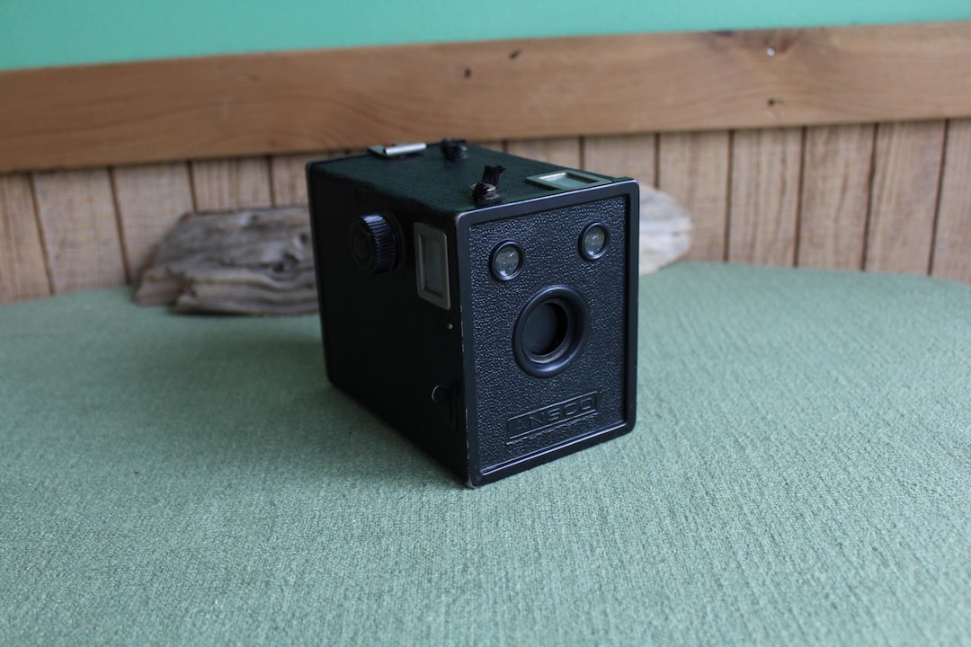 Ansco Cadet B2 Box Camera 1930s Vintage Cameras and Accessories ...