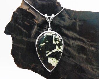 Chinese Writing Necklace - Etsy