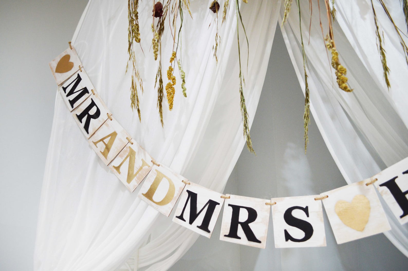 Wooden Mr. and Mrs. Banner Rustic Wedding Wooden Sign | Etsy