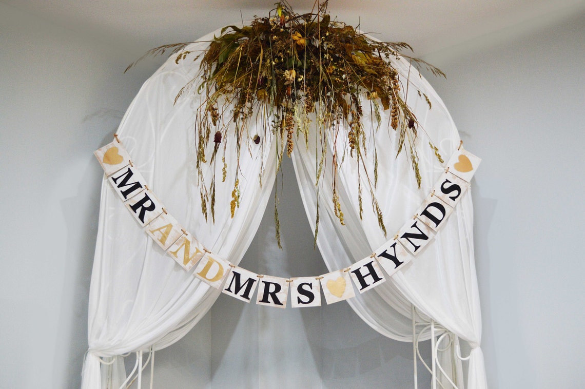 Wooden Mr. and Mrs. Banner Rustic Wedding Wooden Sign | Etsy