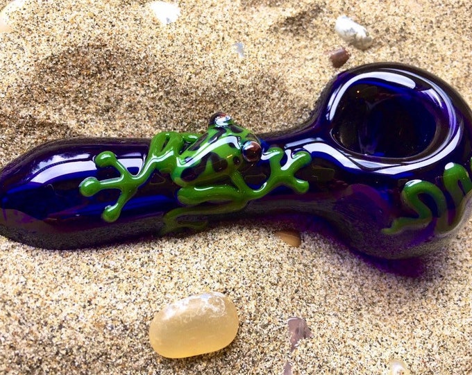 Frog Critter Pipe - Etsy