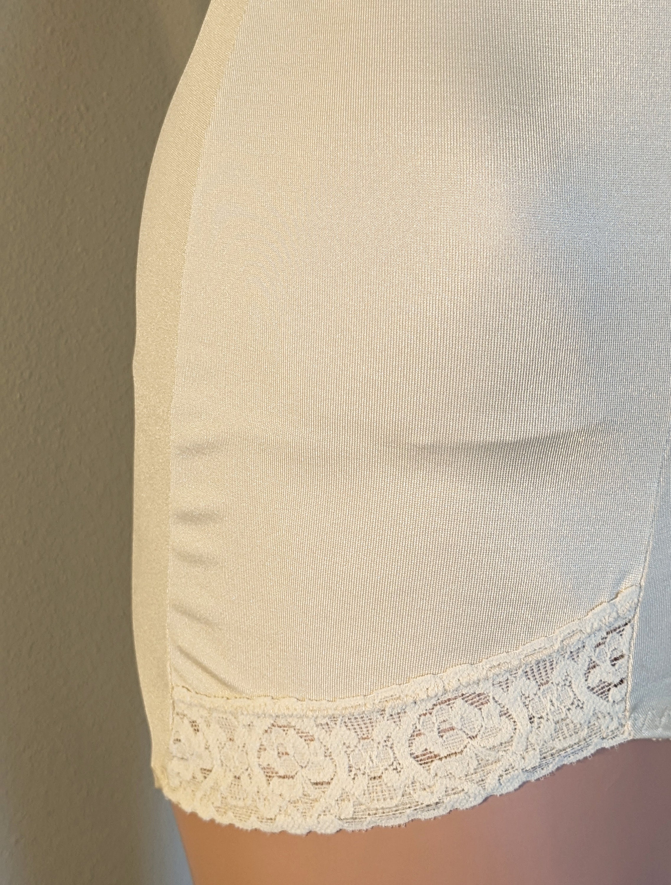 JCPENNEY Shapewear Bodysuit Teddy Size 38C / Ivory Bodysuit / - Etsy