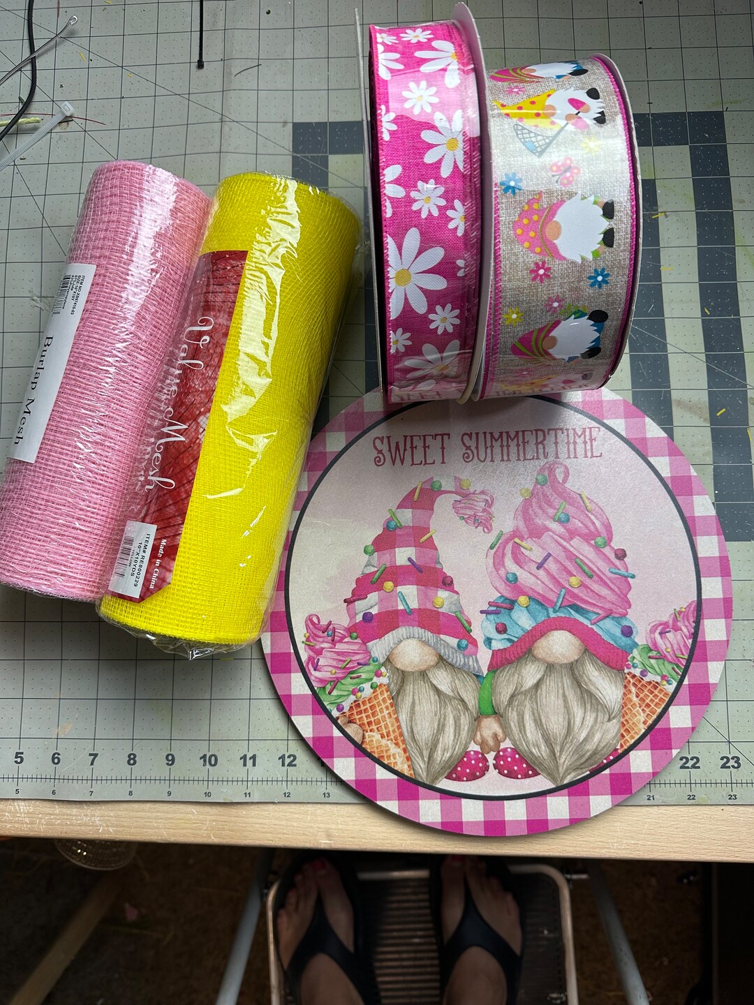 Spring or Summer Welcome Sign With Coordinating Wired Ribbons, DIY ...