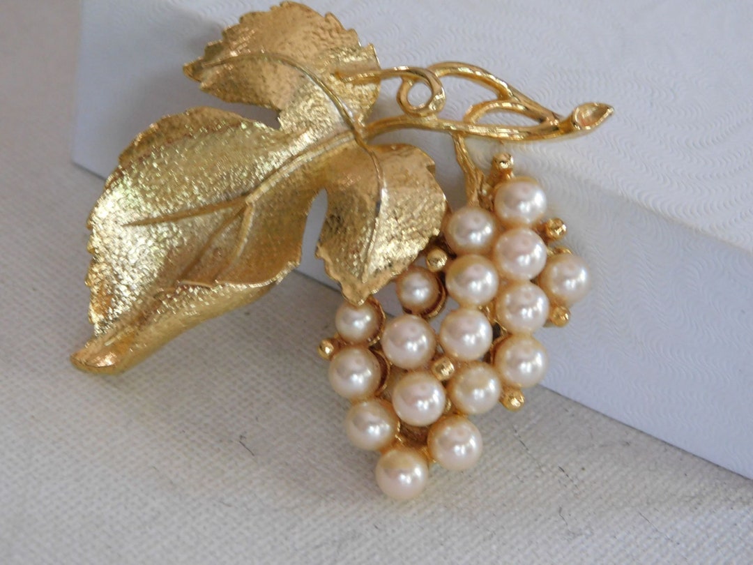 Gold White Faux Pearl Bundle of Grapes Brooch Pin - Etsy