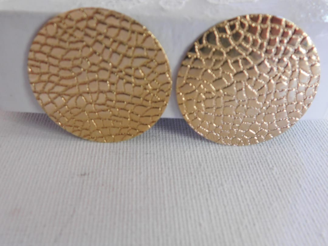 Large Gold Detailed Round Circle Flat Disc Earrings Clip On - Etsy