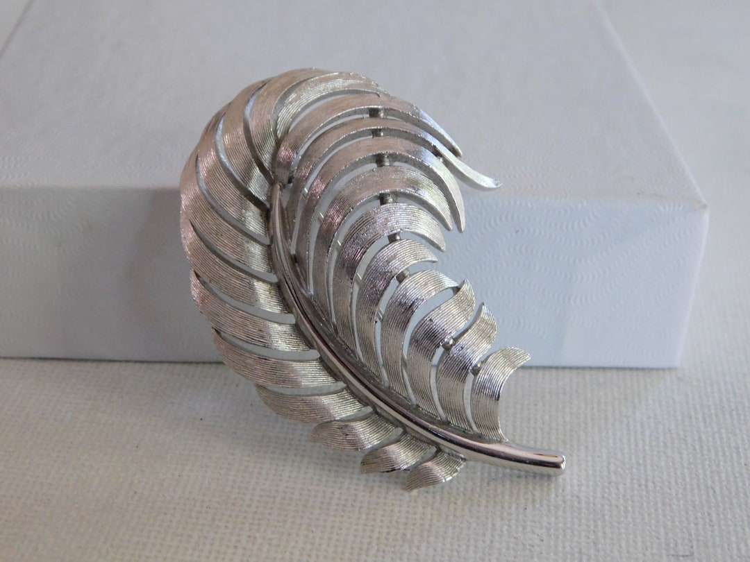 Silver Crown Trifari Shiny Brushed Swoop Feather Brooch Signed - Etsy