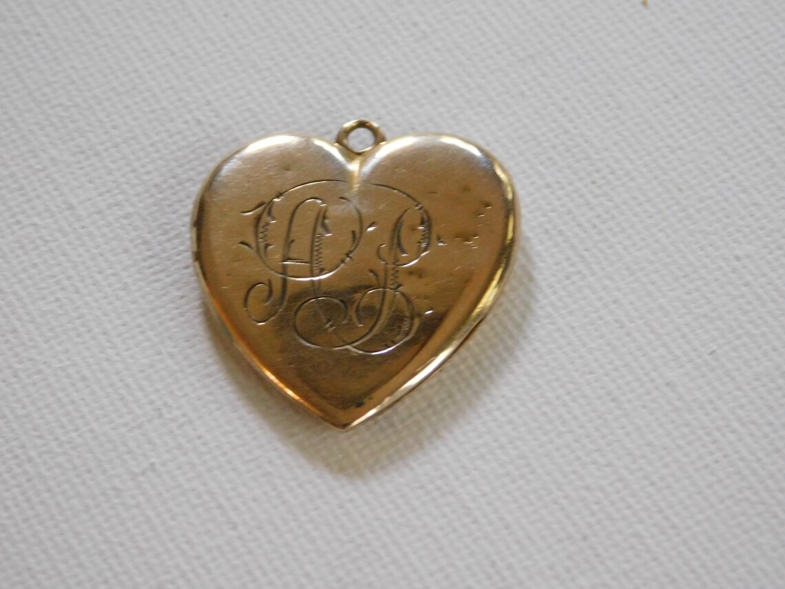 Large Gold Tone Initial Heart Locket Pendant - Etsy