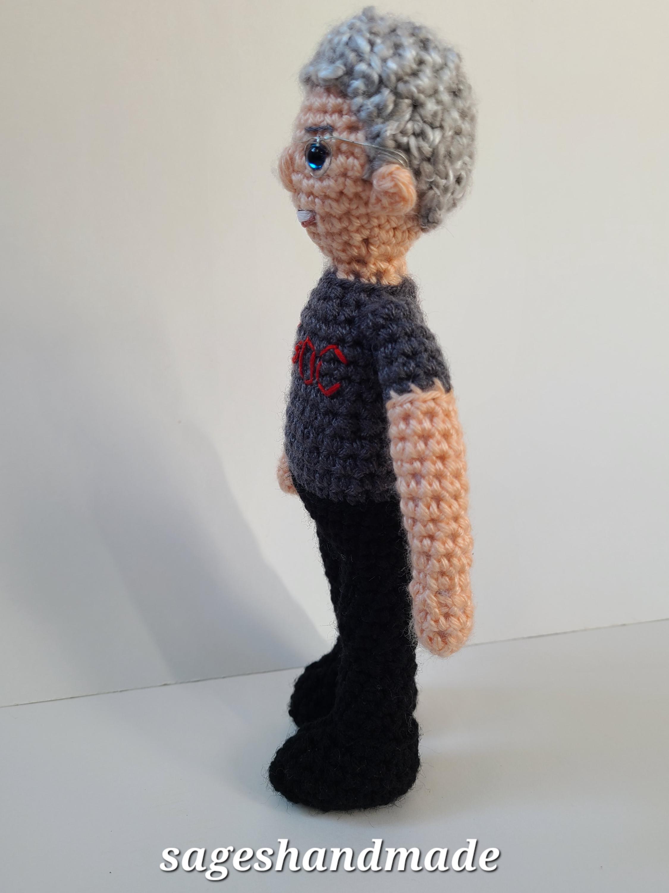 Vampire Journalist PDF Crochet Pattern - Etsy