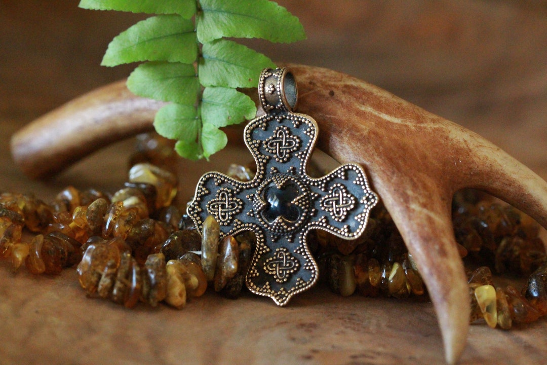 Historical Birka Cross in Bronze With Onyx - Etsy