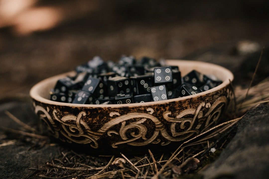 Handcrafted Viking Horn Dice: Medieval Betting Game - Etsy