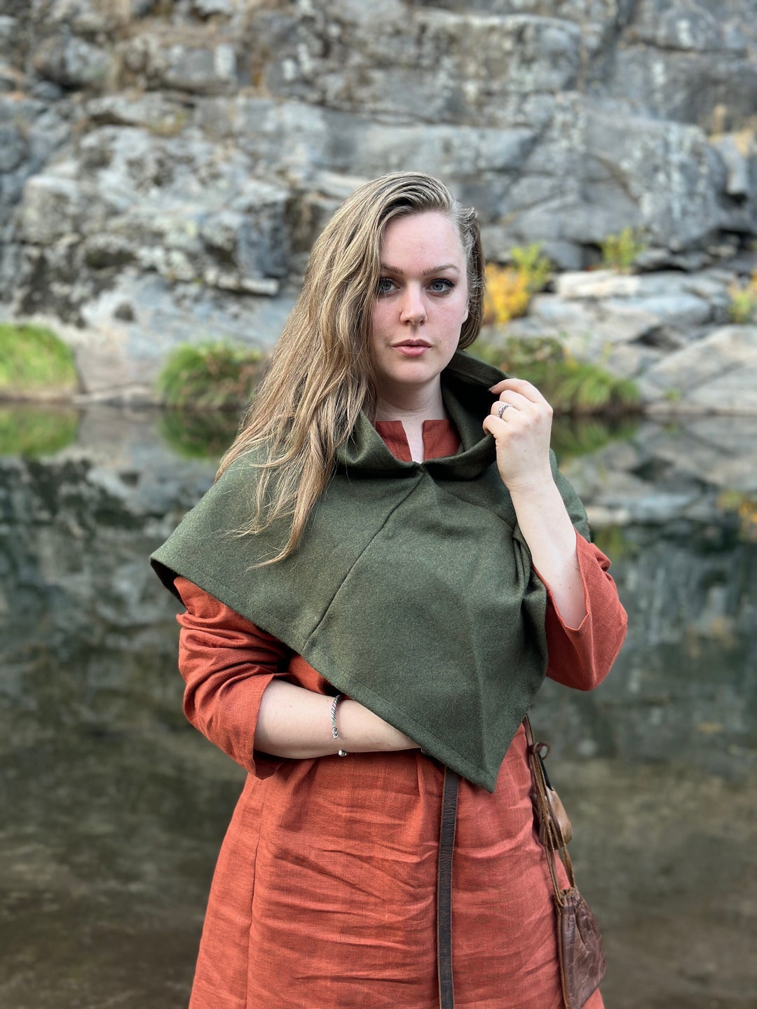 Skjoldehamn Viking Hood in Solid Color Pine Green Historical ...