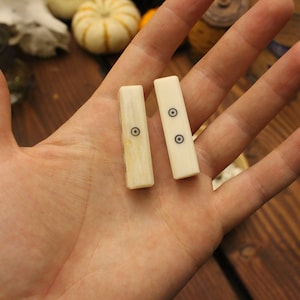 D4 Viking/medieval Historical Bone Dice Replica - Etsy