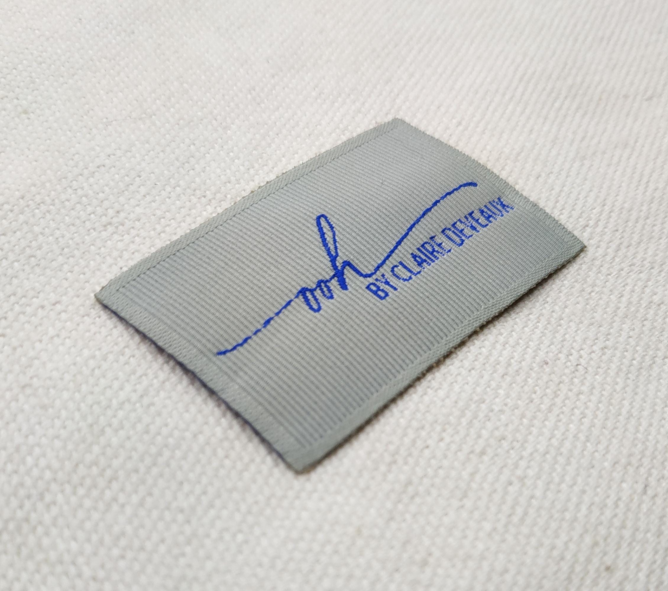 Custom Made Woven Clothing Label Woven Textured Tag Textured Fabric ...