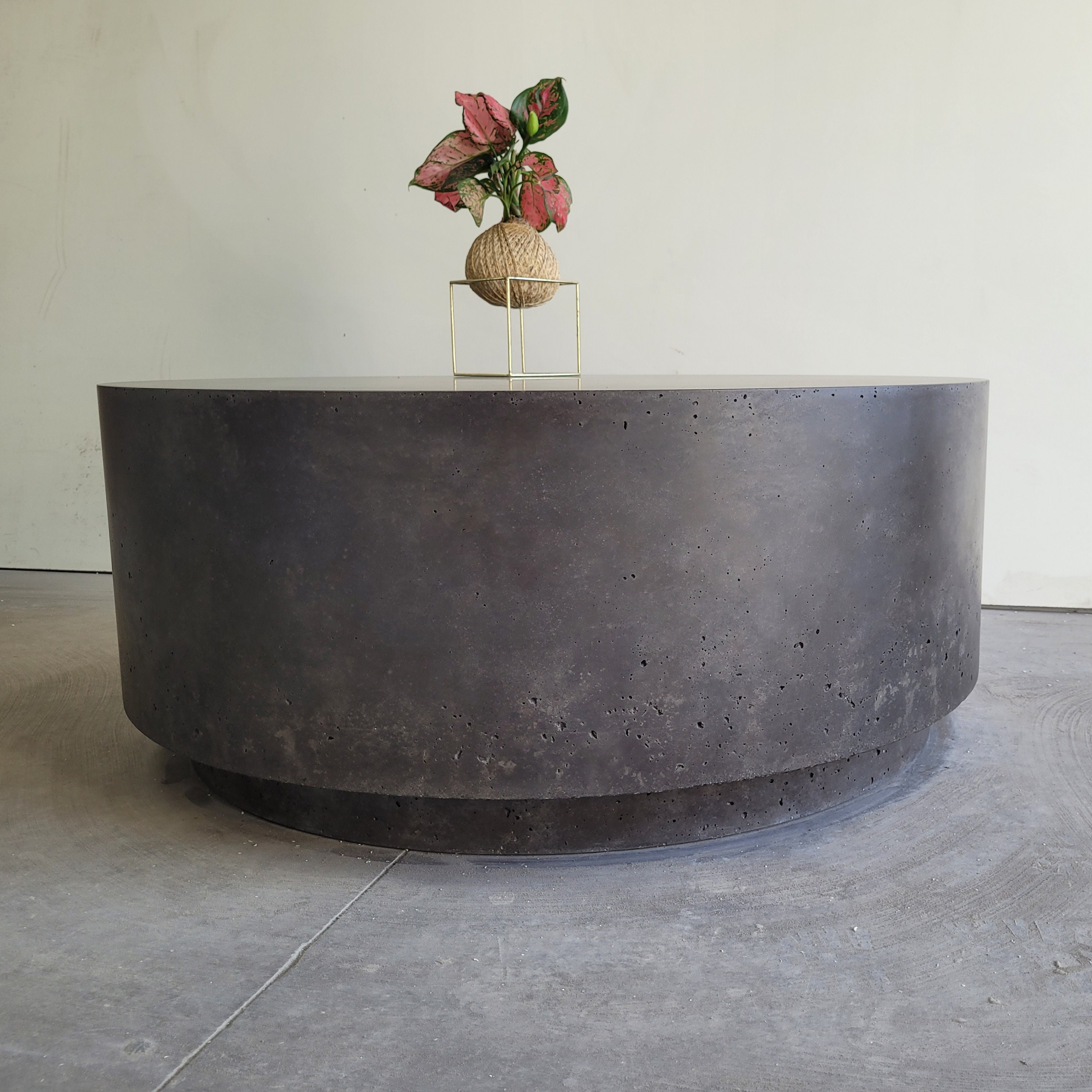 Round Concrete Coffee Table. 900mm Diameter Hand Made Floating Coffee ...