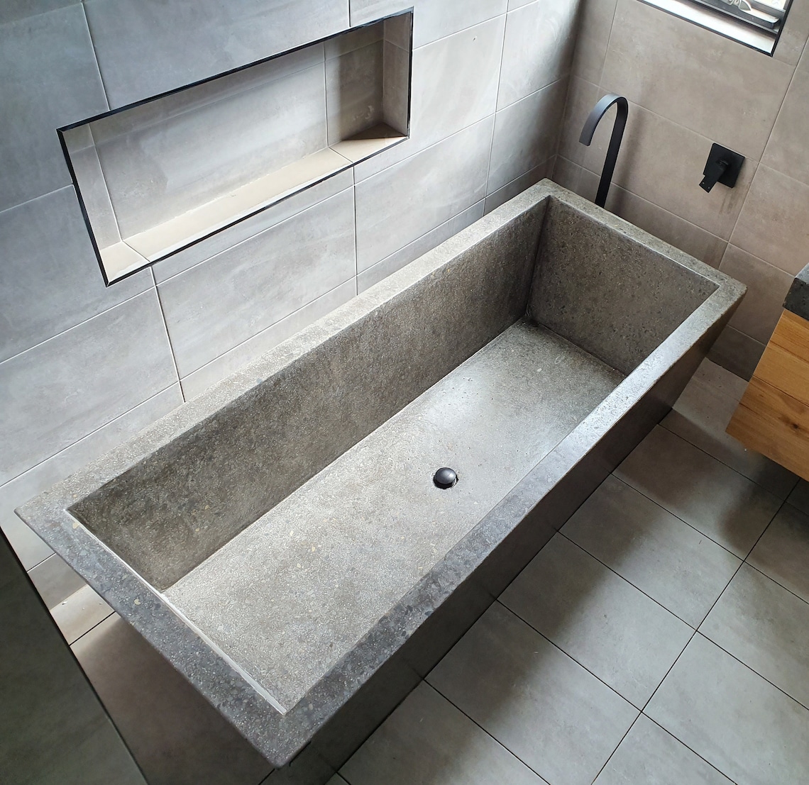 Concrete Bath, Custom Freestanding Bath. Handmade 1.9m Large Polished ...