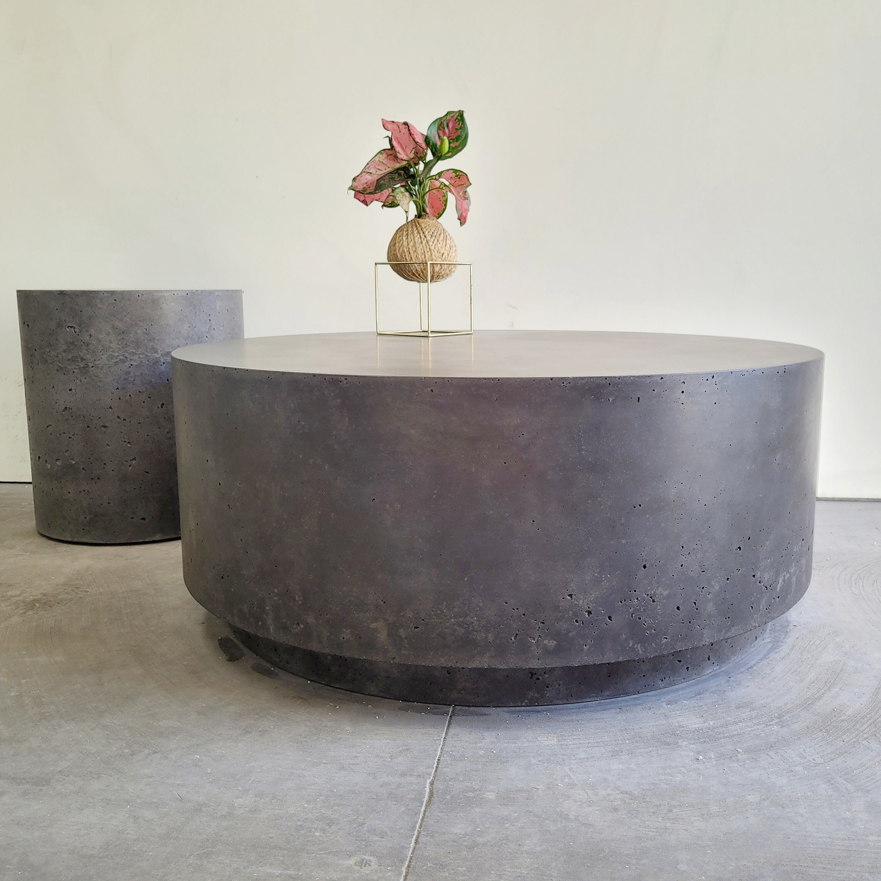 Round Concrete Coffee Table. 900mm Diameter Hand Made Floating Coffee ...