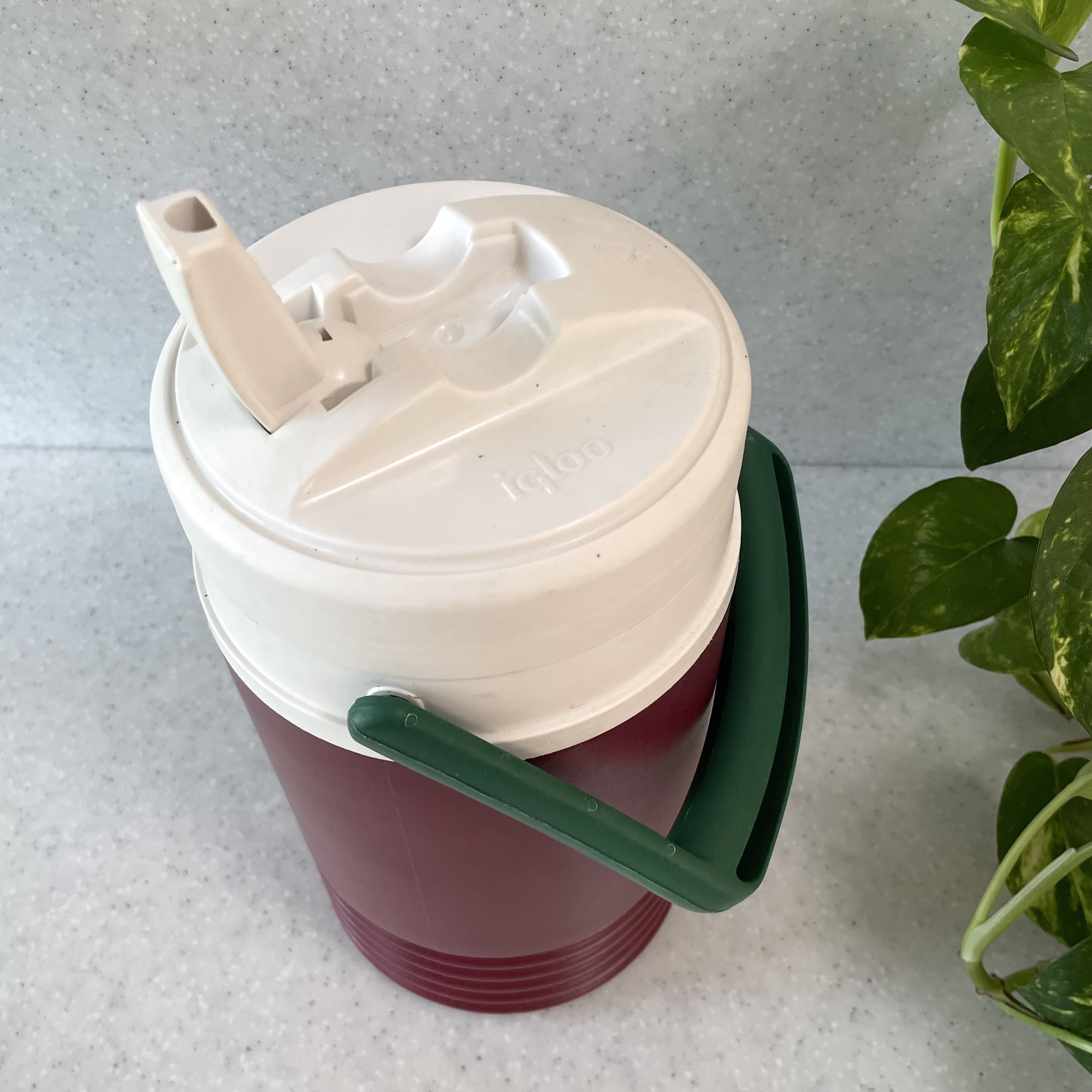 Vintage Igloo 1/2 Gallon Water Jug // 1990s - Etsy