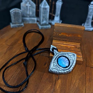 Bloodborne Cosmic Eye Watcher Badge Necklace - Etsy