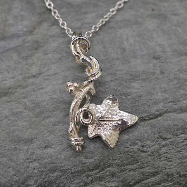 Ivy Leaf Necklace - Etsy