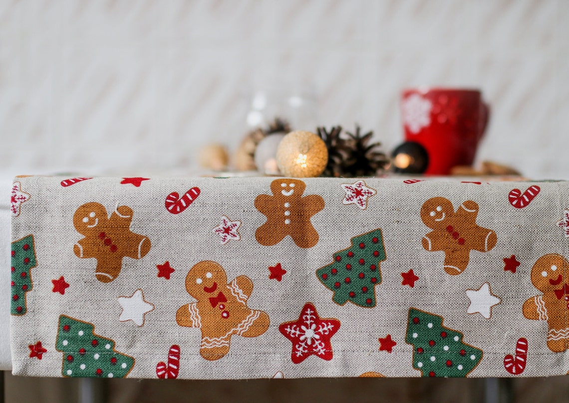 Christmas Accent Large Tablecloth, Christmas Linen Tablecloths ...