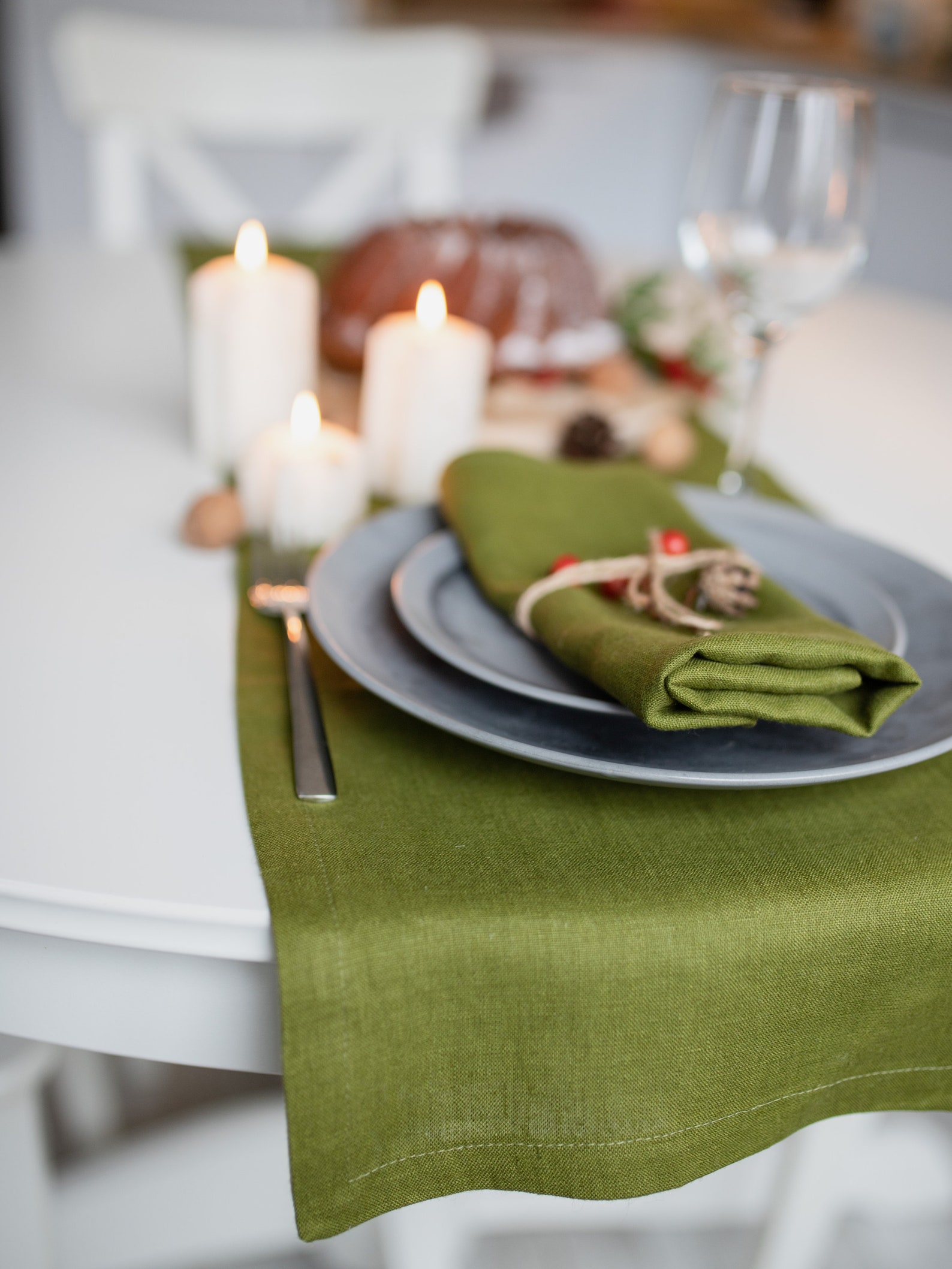 Emerald Green Linen Table Runner. Green Table Runner Wedding. - Etsy