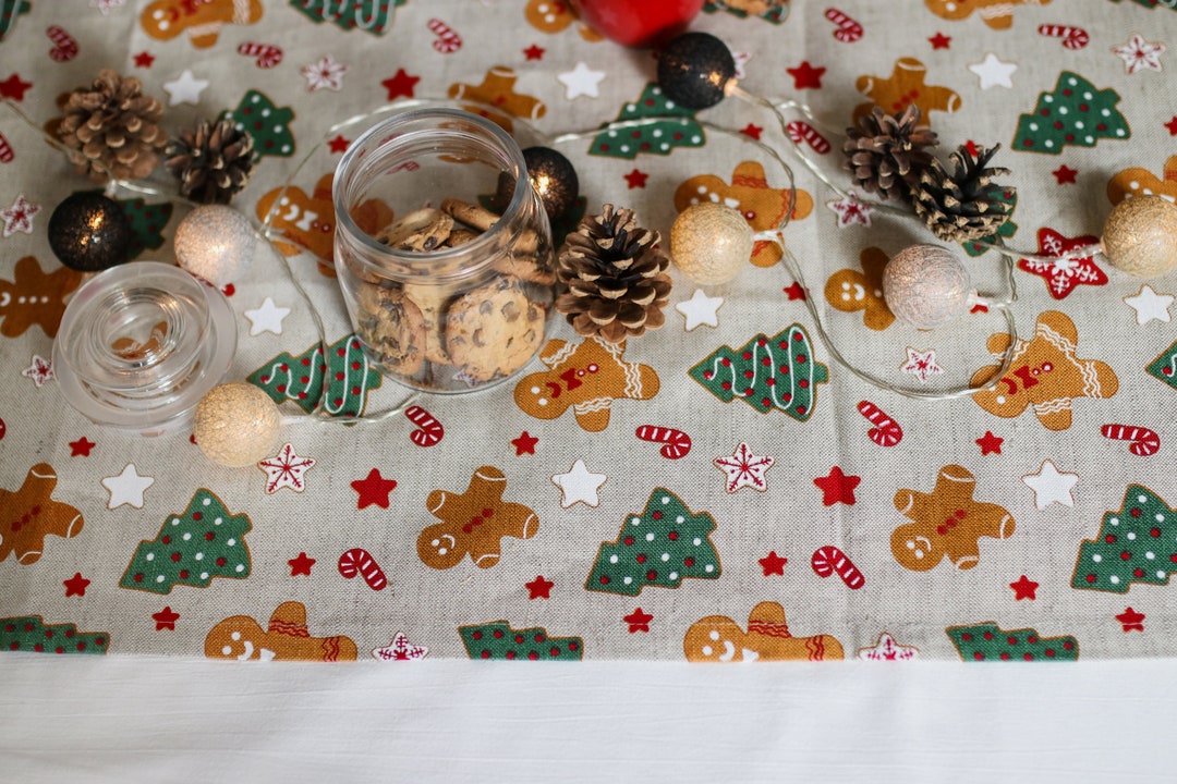 Christmas Accent Large Tablecloth, Christmas Linen Tablecloths ...