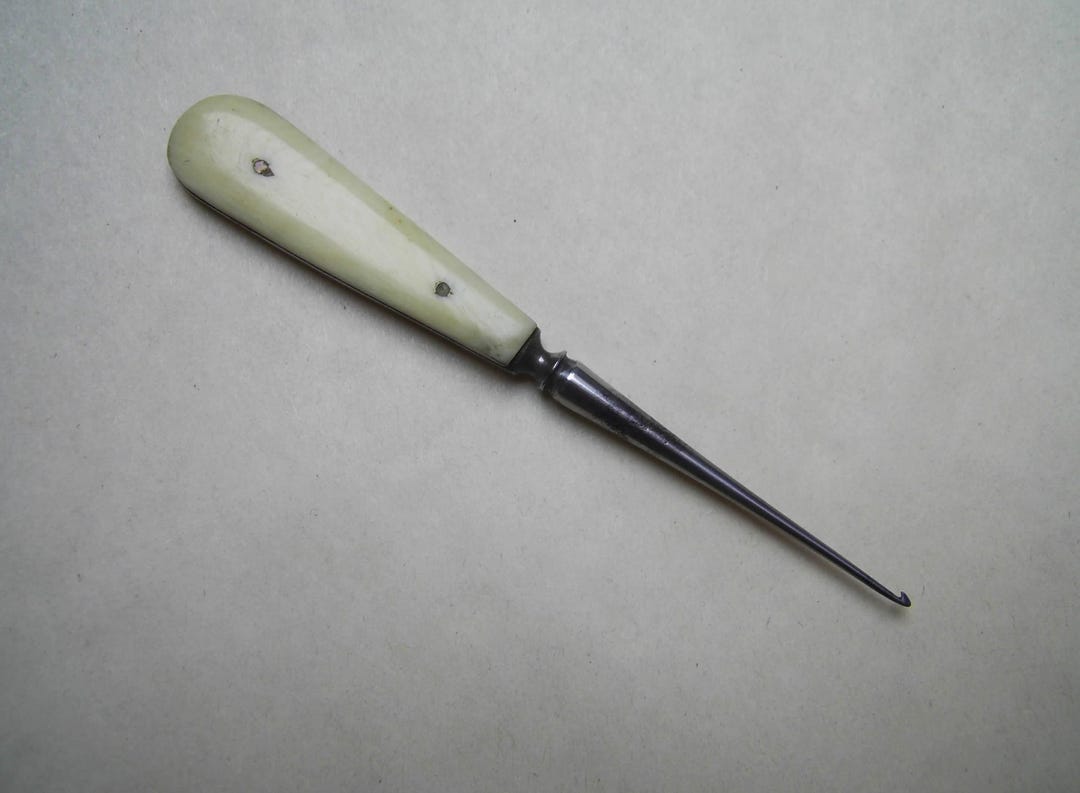 Antique CROCHET HOOK With Bone Cased Handle Circa 1920's - Etsy