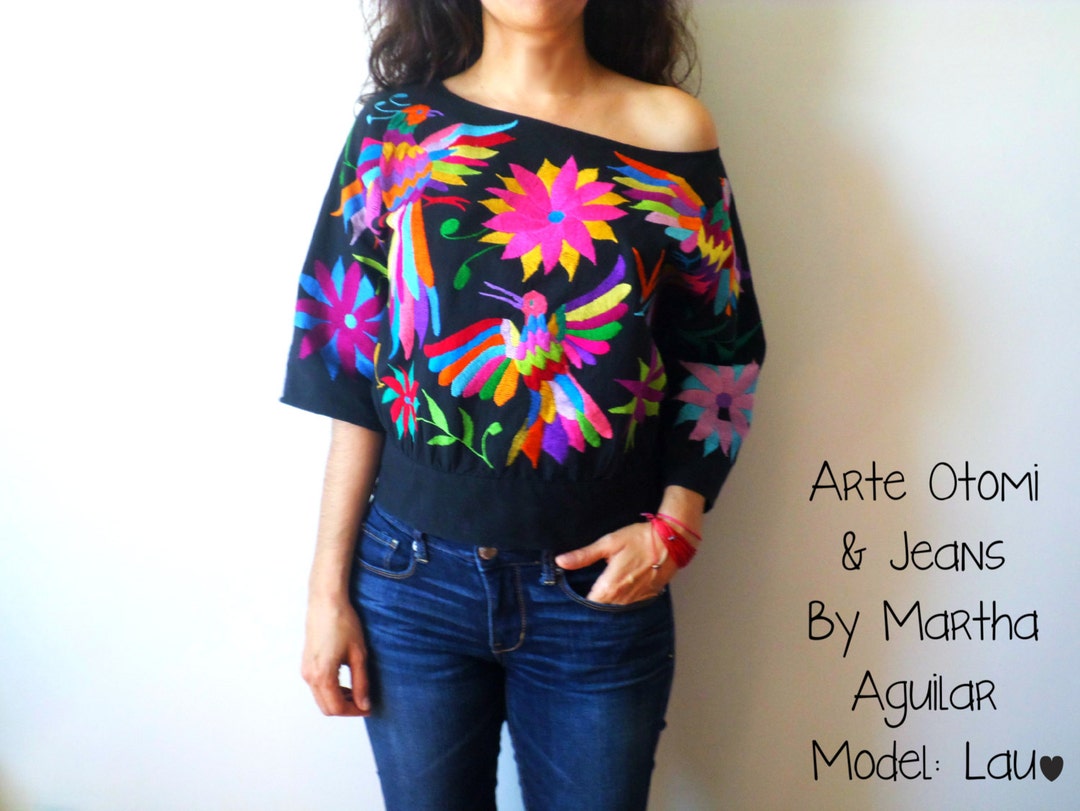 Beautiful Otomi Blouse Hand embroidered by Otomi women. Black blouse ...