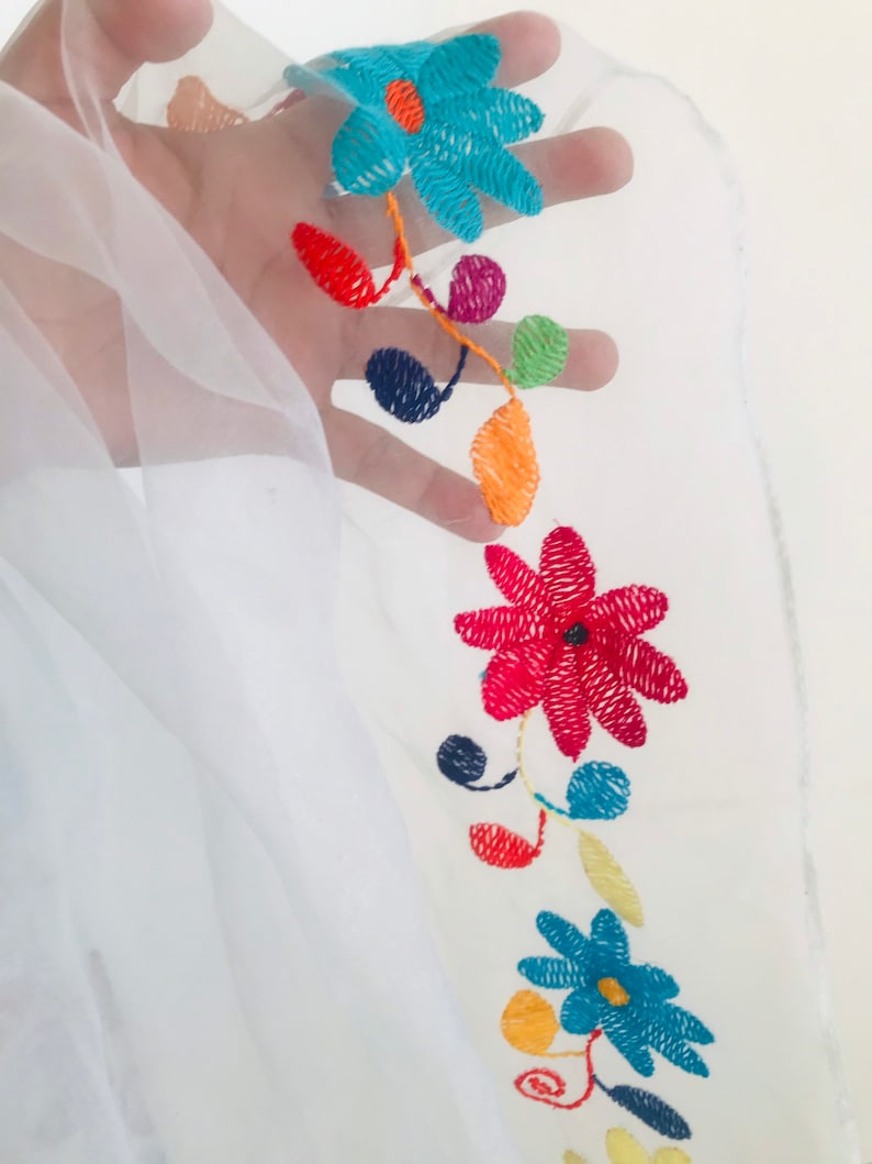 Mexican Veil Multicolor Flowers | CATEDRAL MORELIA - Etsy