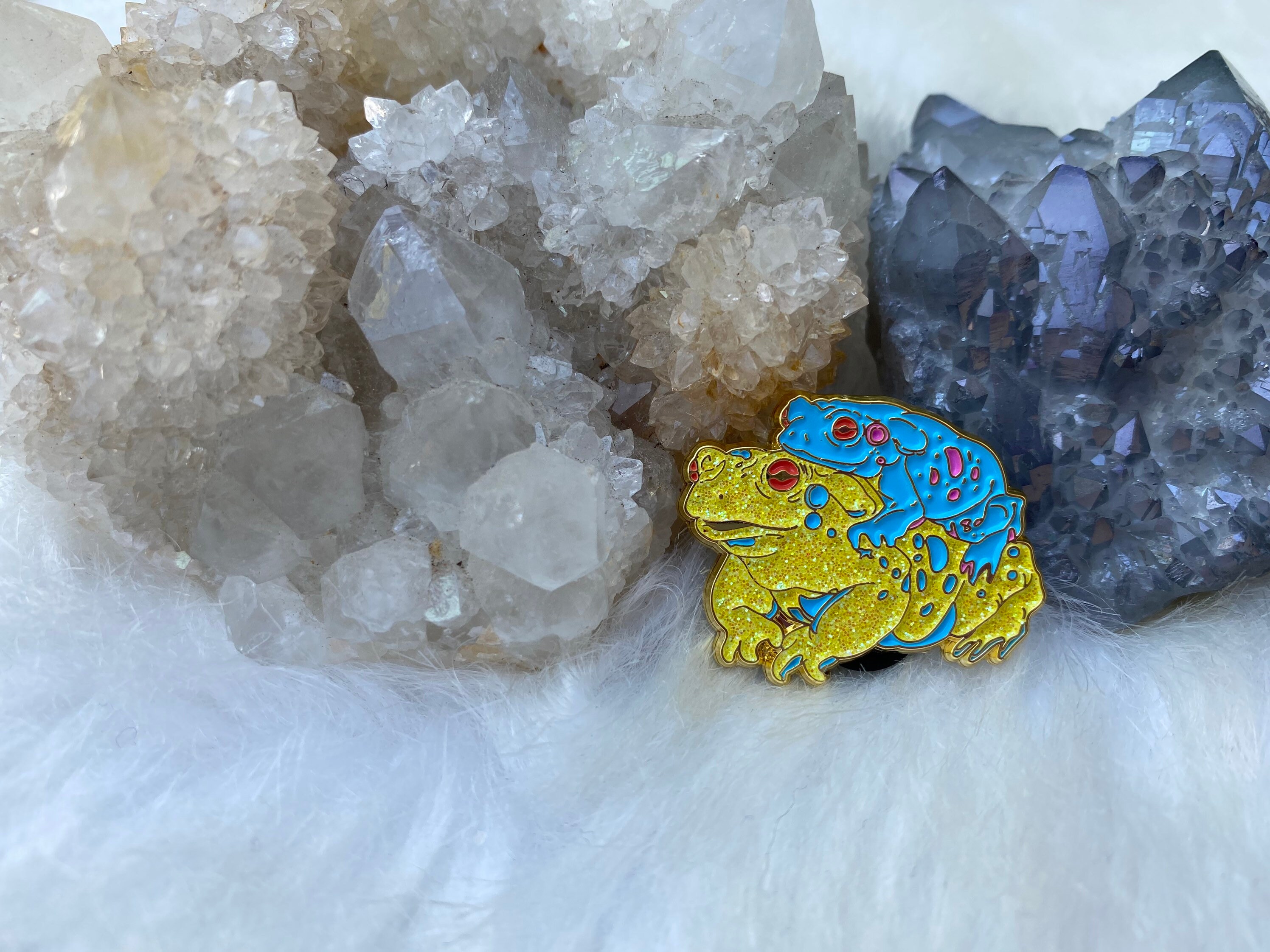 Colorado River Toad Frogs Enamel Pin Gold With Glitter 1.25 Inches - Etsy