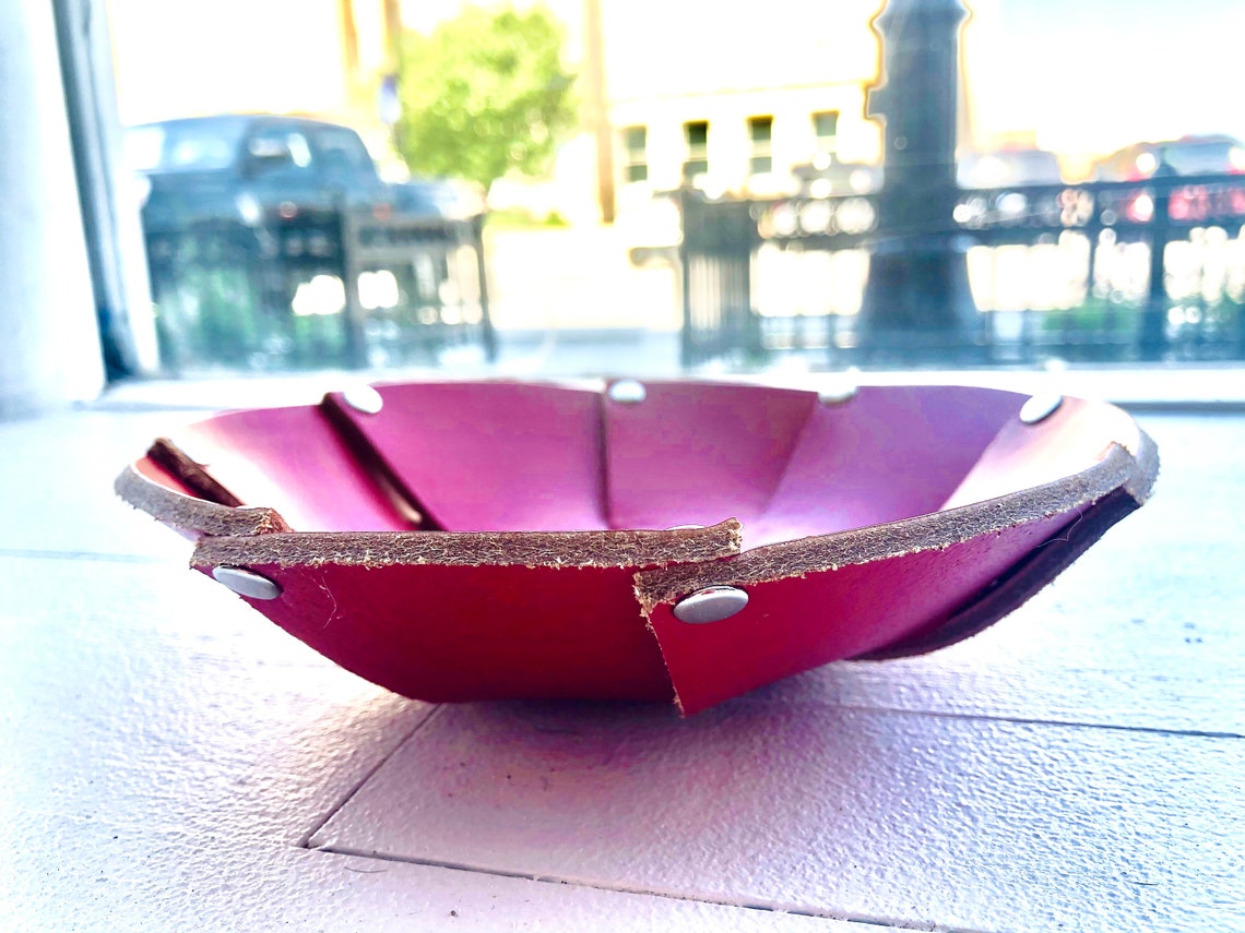 Small Leather Key and Coin Dish - Etsy