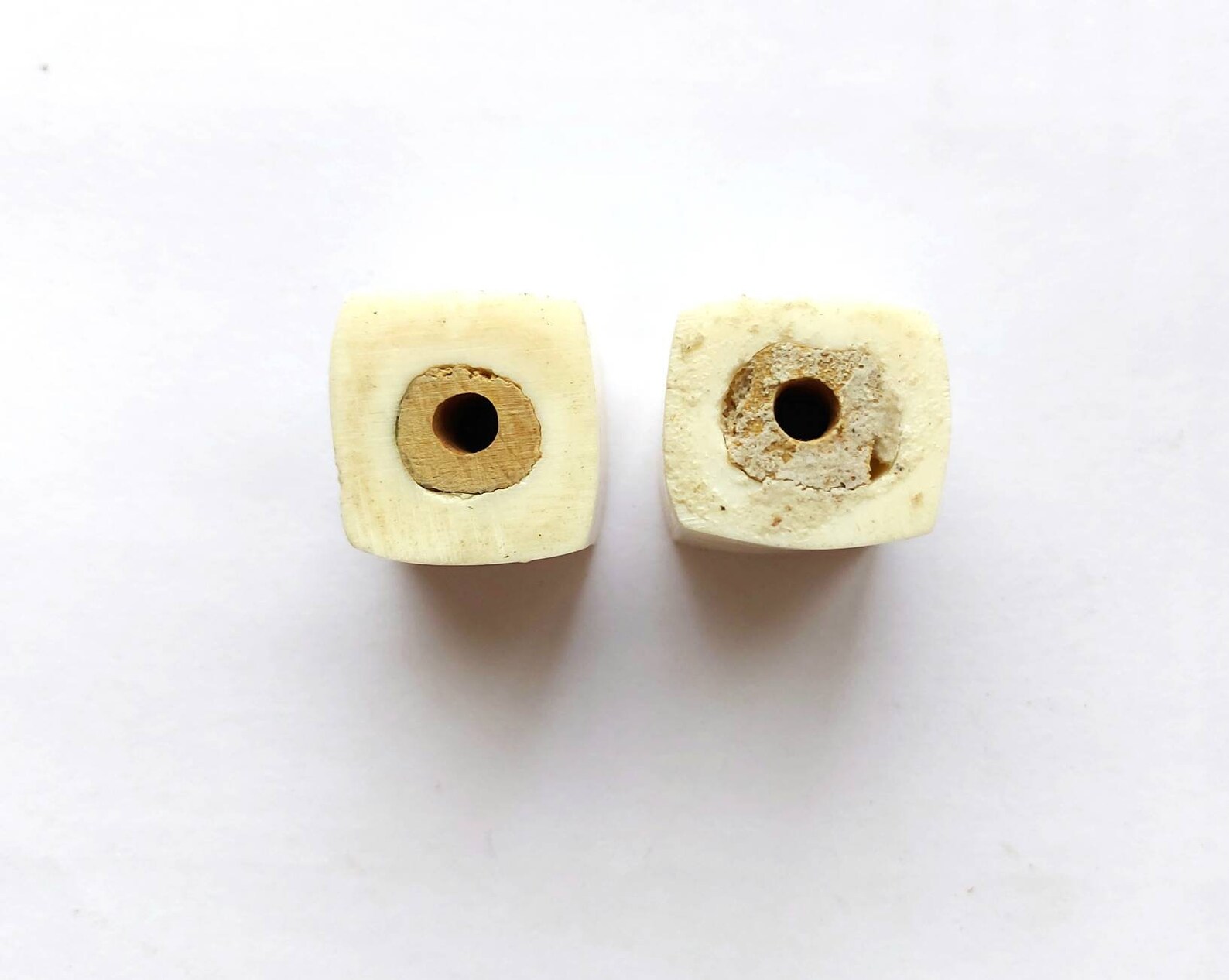 25 Cubic Cow Bone Beads From Kenya, 21-23 X 20-23 Mm. - Etsy