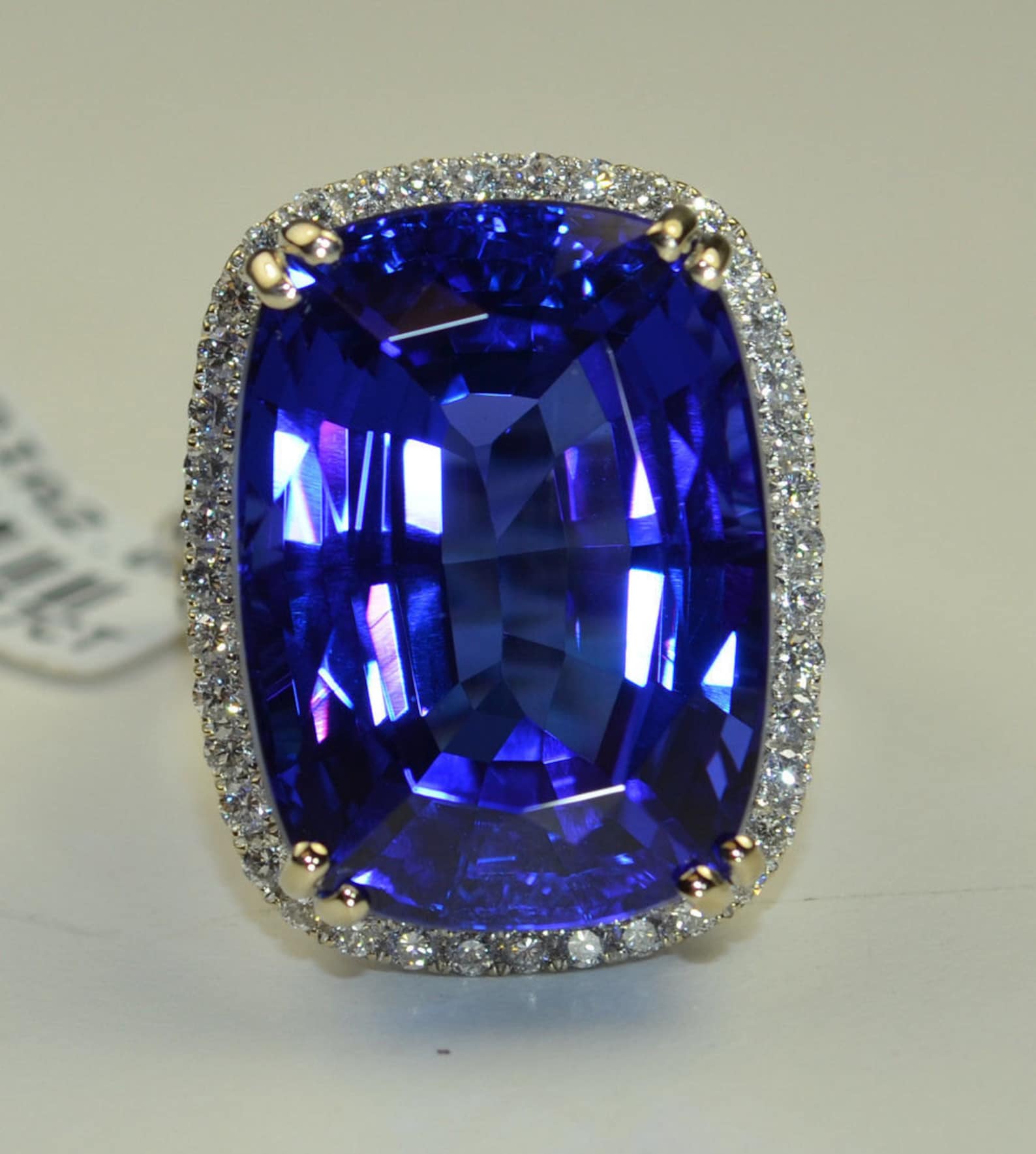 Tanzanite Stone 39.27 Carats! in 18k WG Ring With 2.05 Cts. of VVS ...
