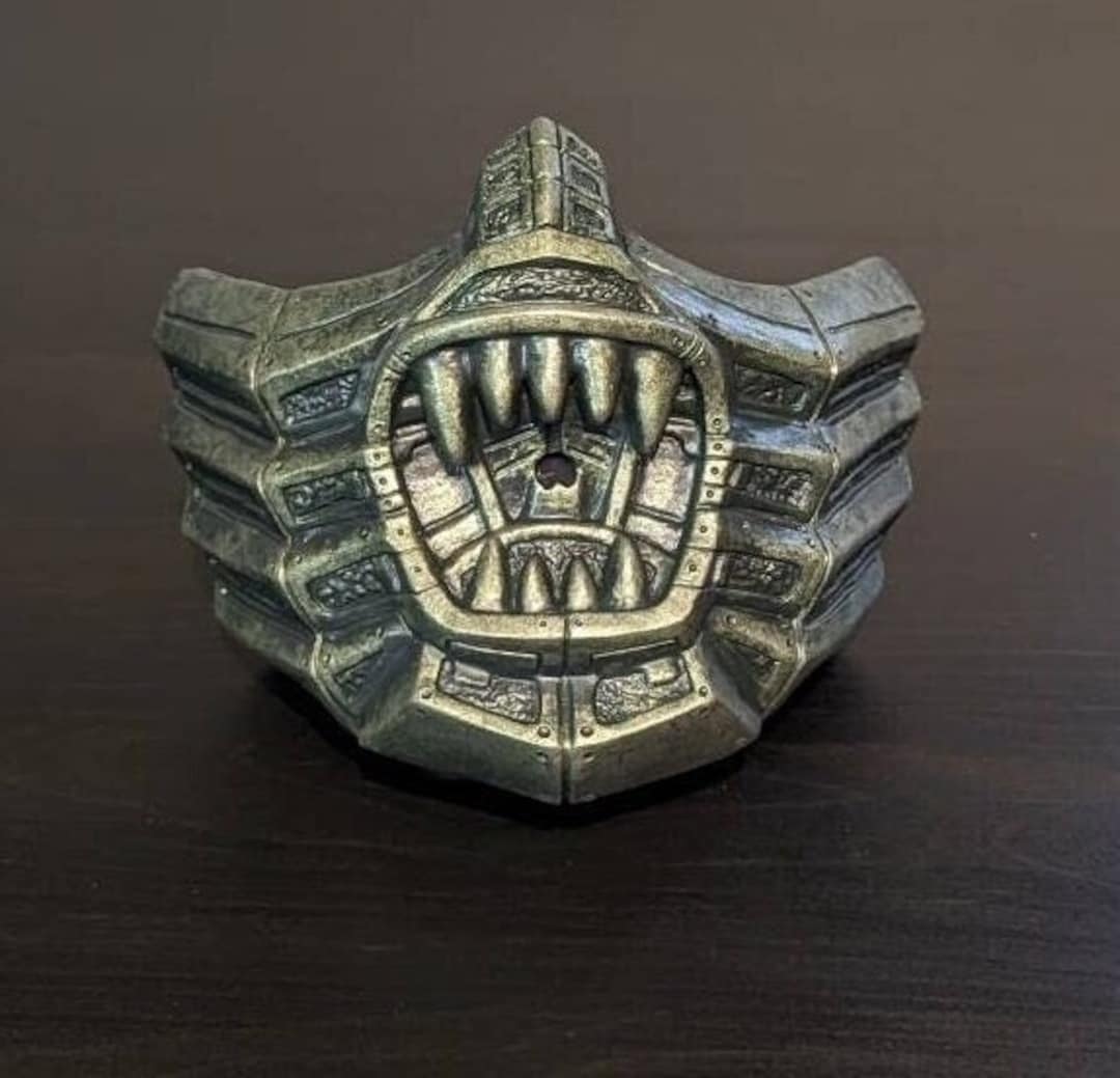 MK 95 Movie Saurian (reptile) Face Mask Green Colored /costume/ Cosplay ...