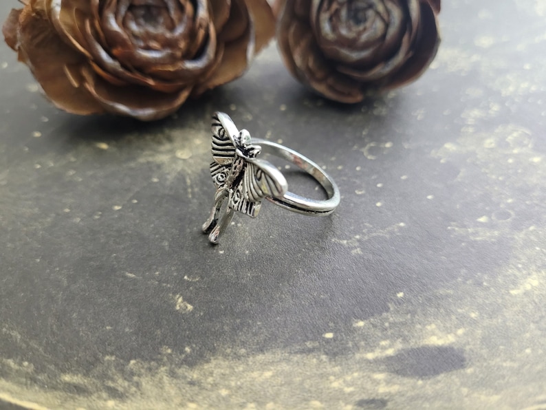 Silver Luna Moth Ring - Etsy