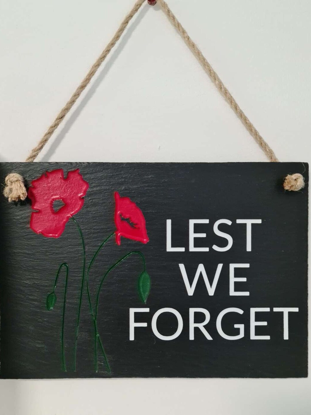 Remembrance Day Poppy 'lest We Forget' Hanging Sign - Etsy