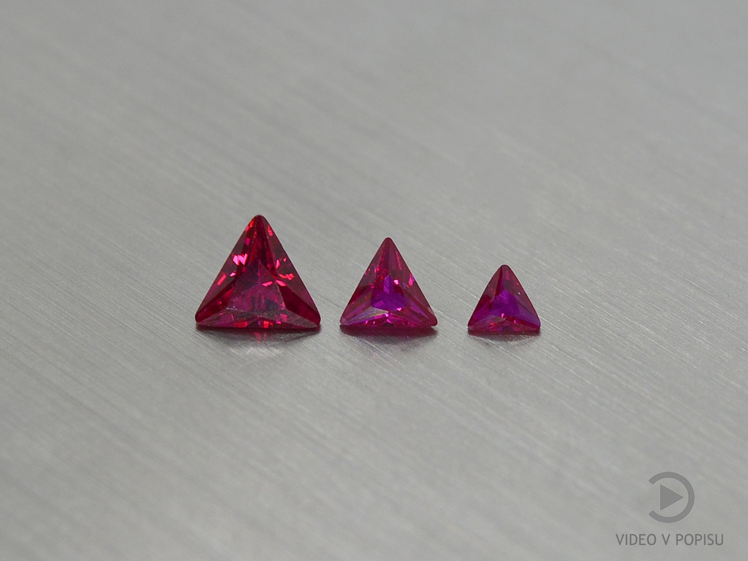 Ruby Synthetic Triangle Red Ruby Color 3 Mm, 4 Mm, 5 Mm Triangle Cut ...