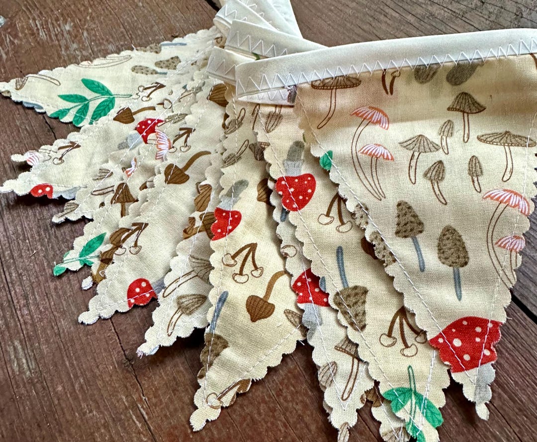 MINI Mushroom Pennant Banner Mushroomcore Fabric Bunting Mini Fabric ...